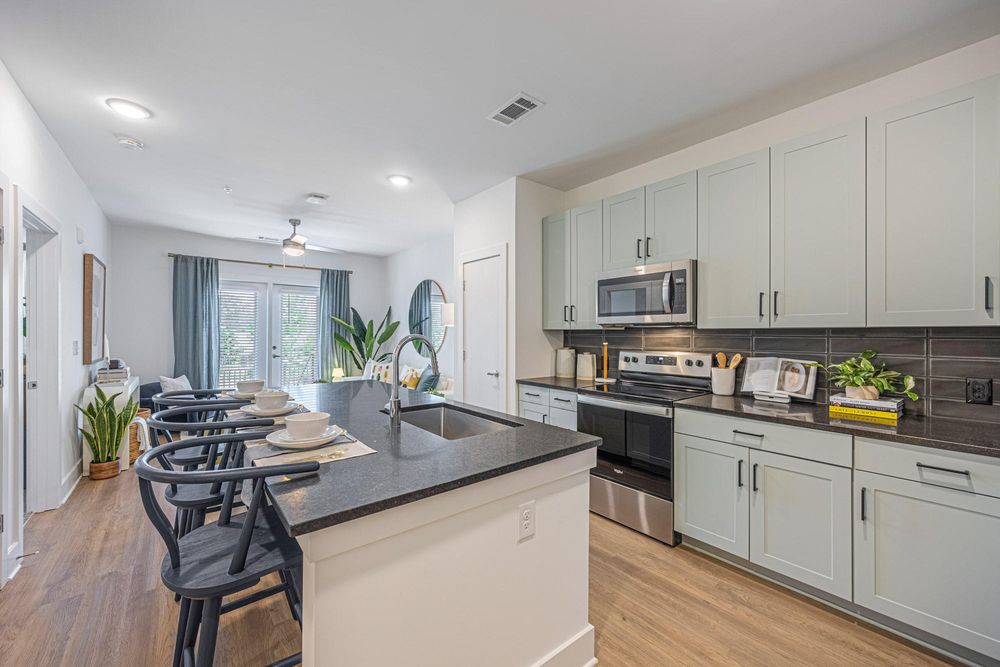 THE VIVIAN APARTMENTS - Updated October 2025 - 42 Photos - 1246 Allene ...