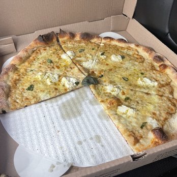 RED BIRD PIZZA - Updated July 2025 - 27 Photos & 19 Reviews - 18 N 2nd ...