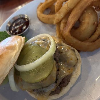 INDUSTRIAL TAPHOUSE - Updated December 2024 - 293 Photos & 341 Reviews ...