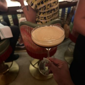 BAR ISSI - Updated July 2025 - 146 Photos & 64 Reviews - 414 N Palm ...