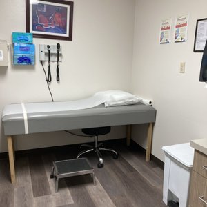 QUEST DIAGNOSTICS - Updated March 2025 - 15 Photos - 3520 Riverside ...