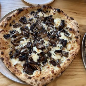 OLD SCRATCH PIZZA - Updated August 2025 - 81 Photos & 103 Reviews ...