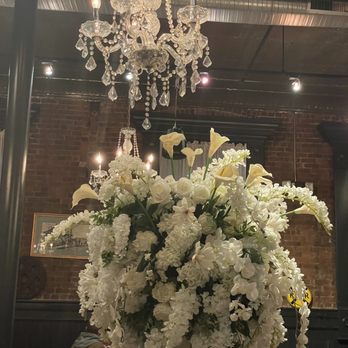 MODERN ON THE RAILS - Updated August 2024 - 238 Photos & 263 Reviews - 1 Station Plz, Mamaroneck ...