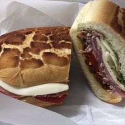 MOLINARI DELICATESSEN - 896 Photos & 1167 Reviews - Delis - 373 ...