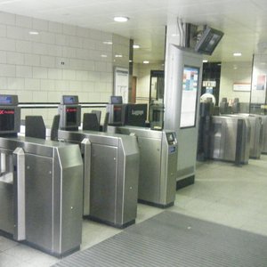 LANCASTER GATE TUBE STATION - 10 Photos - Bayswater Road, London ...