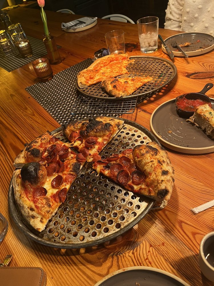 PIZZA GRACE - Updated April 2026 - 263 Photos & 131 Reviews - 2212 ...