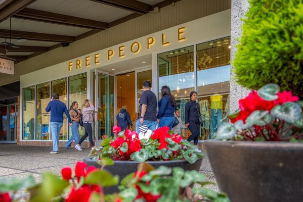 DEL MONTE SHOPPING CENTER - Updated November 2025 - 150 Photos & 144 ...