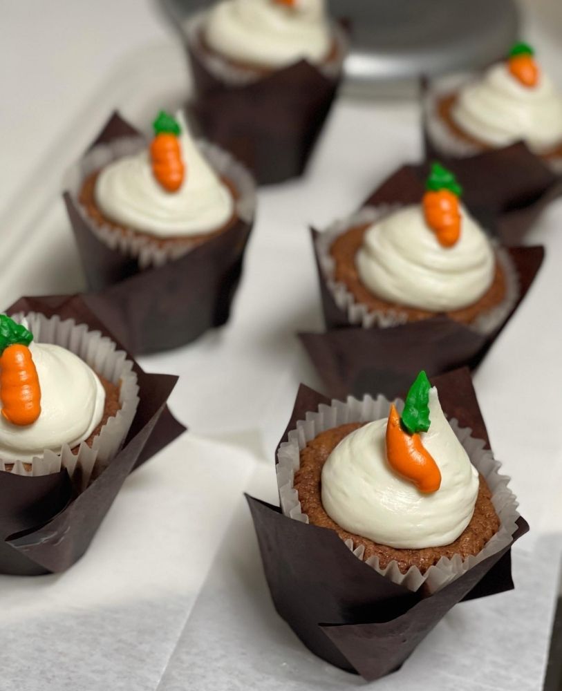 VELVET CREATIONS CUSTOM CAKES - Updated January 2025 - 12 Photos ...