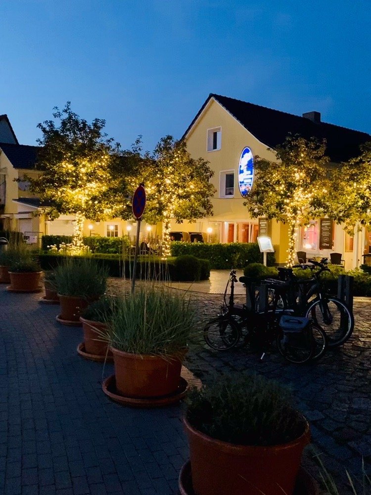 ZINGSTER SCHEUNE - 25 Photos & 36 Reviews - Fischmarkt 1a, Zingst, Mecklenburg-Vorpommern ...