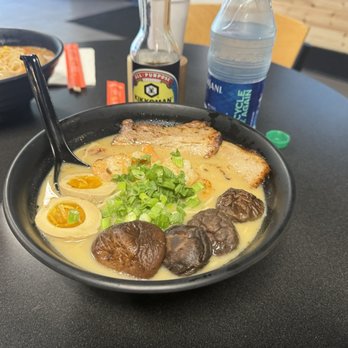 ROMAN RAMEN - Updated October 2025 - 34 Photos & 19 Reviews - 333 Broad ...
