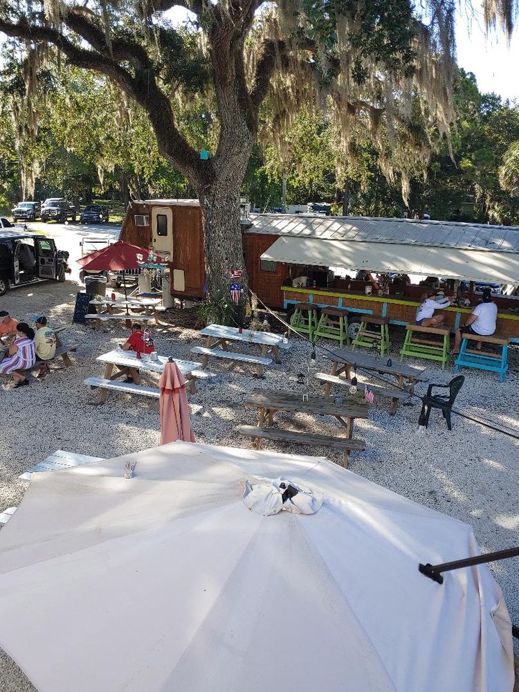 CHIKN BUTT CAFE - Updated May 2026 - 6621 Riverside Dr, Yankeetown ...