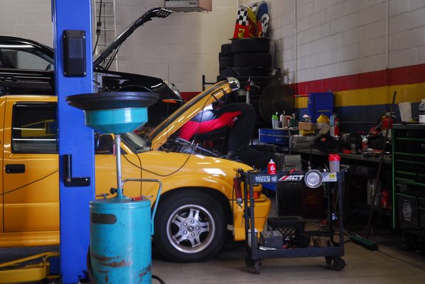 PERFORMANCE AUTO CENTER - Updated December 2025 - 33 Photos & 50 ...