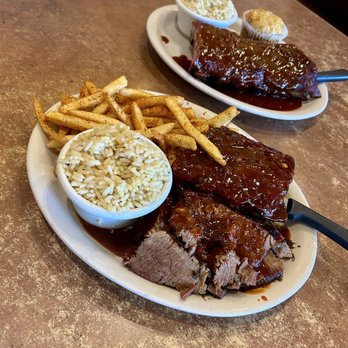 CHUCK’S SOUTHERN COMFORTS CAFÉ - Updated December 2025 - 618 Photos ...