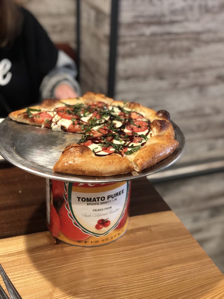 PORTSIDE PIZZA PUB - Updated June 2024 - 12 Photos & 25 Reviews - 91 W ...