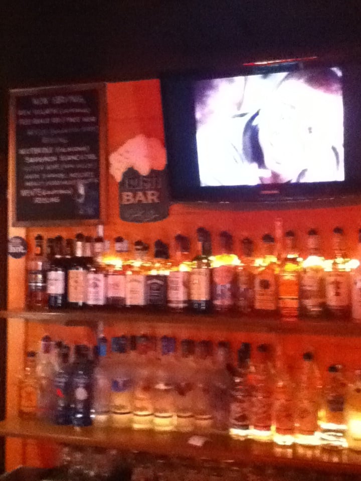 RAMBLE INN - Updated January 2026 - 14 Reviews - 8151 Broadview Rd ...