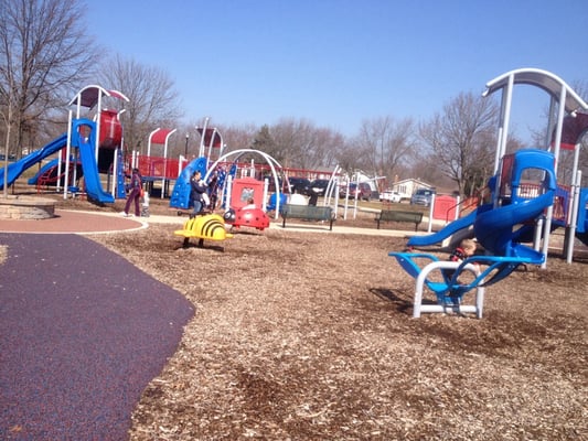 DARIEN COMMUNITY PARK - 7100 Clarendon Hills Rd, Darien, Illinois ...