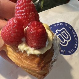 PARIS BAGUETTE - Updated December 2025 - 69 Photos & 40 Reviews - 549 ...