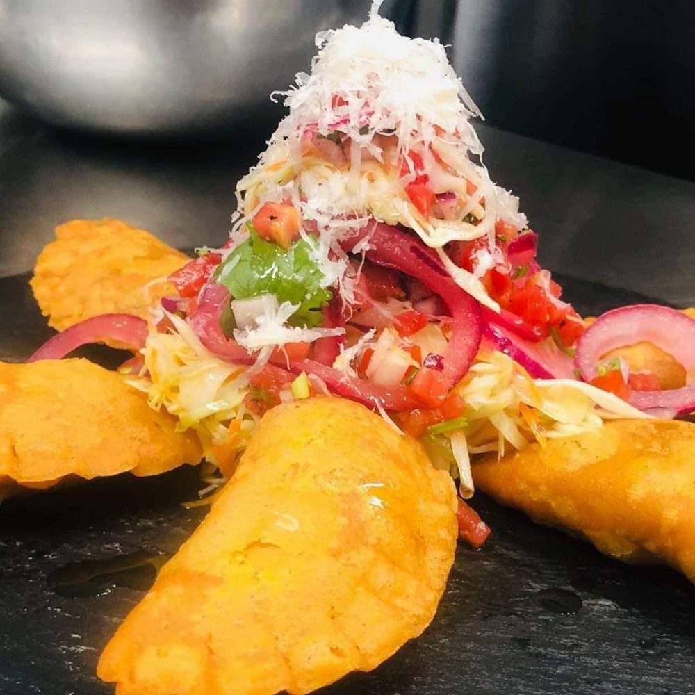 MI HONDURAS DELI - Updated September 2024 - 14 Photos - 36 Van Zant St ...