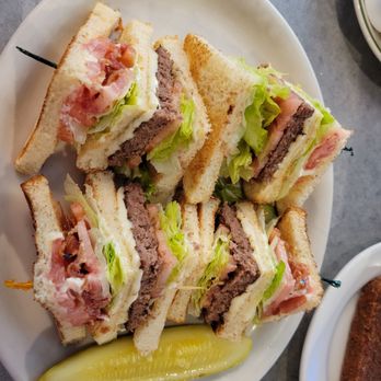 TWO BROTHERS FAMILY RESTAURANT - Updated October 2025 - 12 Photos ...