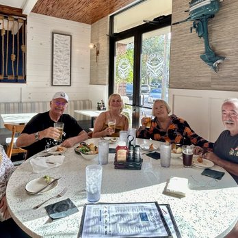 JULINGTON CREEK FISH HOUSE & OYSTER COMPANY - Updated January 2025 ...