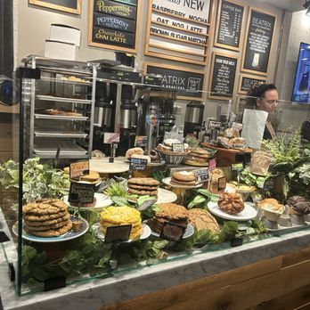 BEATRIX MARKET - Updated January 2026 - 142 Photos & 83 Reviews - 23 E ...