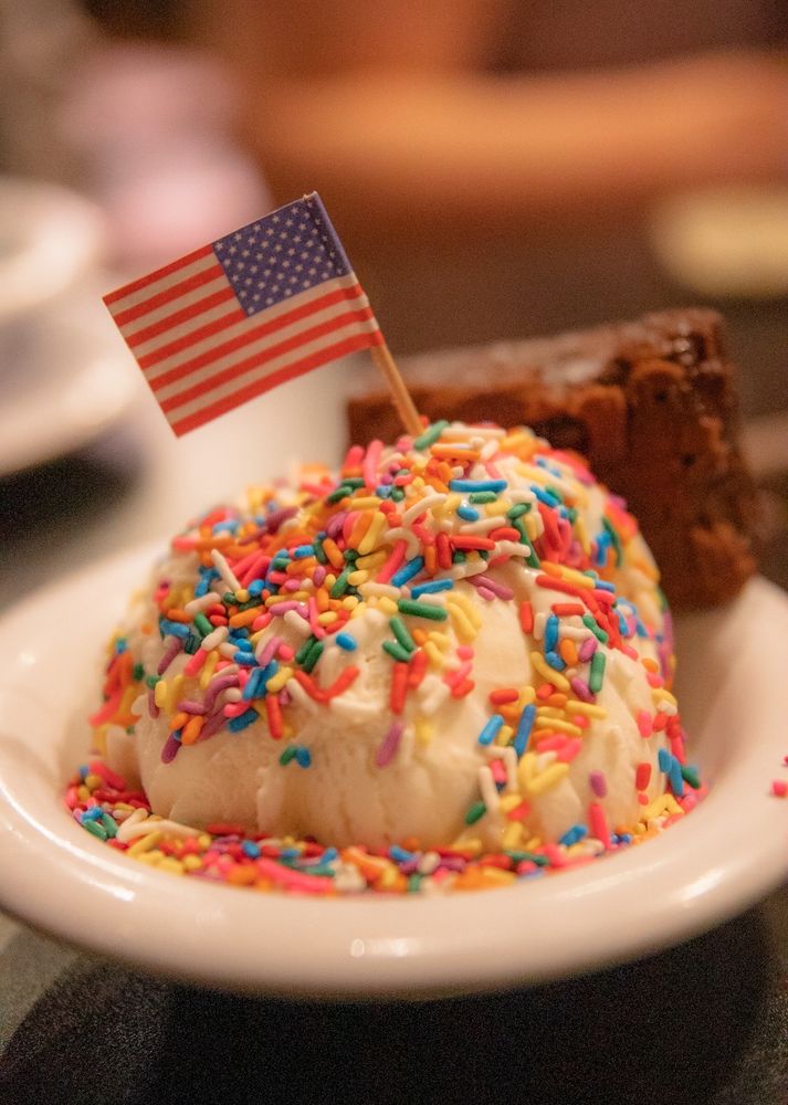 JAXSON’S ICE CREAM PARLOR AND RESTAURANT - Updated December 2024 - 3911 ...