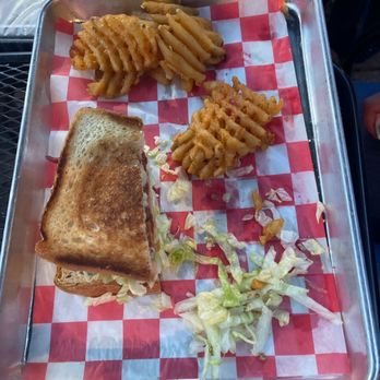 THE RED BARN RESTAURANT AND BREWERY - Updated November 2024 - 140 ...