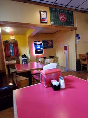 LAFF’S II - Updated December 2025 - 11 Photos & 13 Reviews - 1920 ...