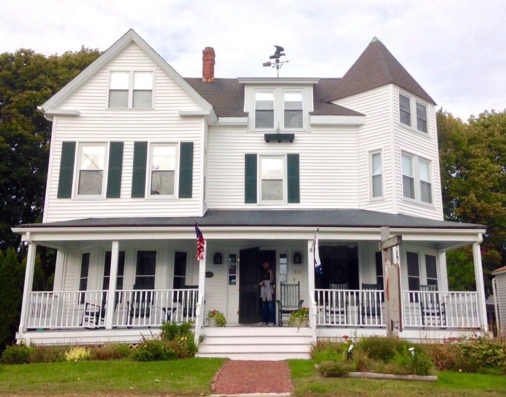 CANDLESHOP INN - Updated August 2025 - 44 Freeman St, York Beach, Maine ...