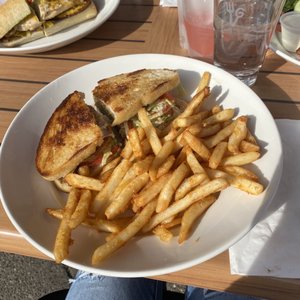 SHADY GROVE - 338 Photos & 353 Reviews - American (Traditional) - 5500 ...