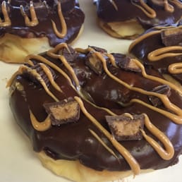 AVON DONUTS INC - Updated June 2025 - 237 Photos & 306 Reviews - 45324 ...