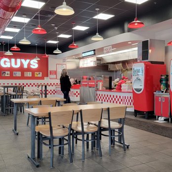 FIVE GUYS - Updated November 2024 - 21 Photos & 34 Reviews - 31495 ...