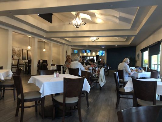 SILVER LAKES RESTAURANT & BAR - 25 Photos & 36 Reviews - 14818 ...