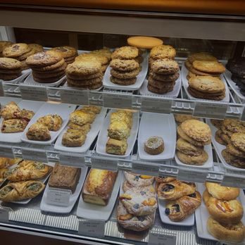 FLOWER HOUSE CAFE - Updated February 2025 - 181 Photos & 96 Reviews ...