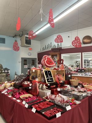 CHARLIE’S CHOCOLATE FACTORY - Updated January 2026 - 61 Photos & 38 ...