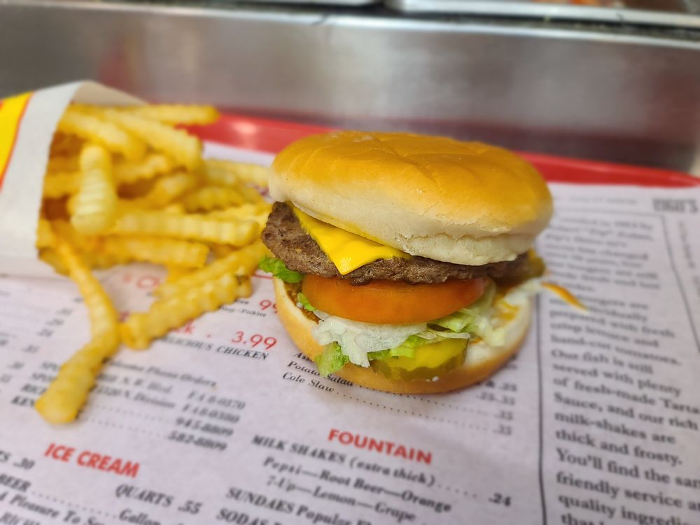 ZIP’S DRIVE-IN - Updated October 2025 - 22 Reviews - 516 N Park St ...