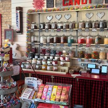 LICKITY SPLIT FROZEN CUSTARD & SWEETS - Updated October 2025 - 539 ...