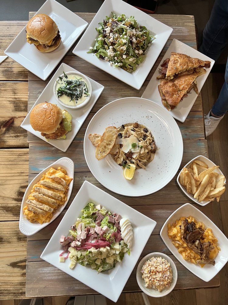 DELAND EATERY - 35 Photos & 17 Reviews - 442 E New York Ave, DeLand, FL ...