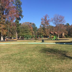 SPRING LAKE PARK - 56 Photos - Phillip Mcdougal Trl, Texarkana, Texas ...