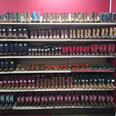 IFA COUNTRY STORE - EPHRAIM - Updated May 2024 - 17 Photos - 460 S Main ...