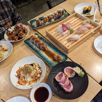 UMI NORTH KITCHEN AND SUSHI BAR - Updated April 2025 - 42 Photos & 21 ...