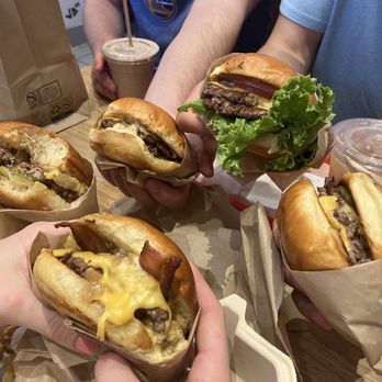 SWIZZLER CRISPY CHICKEN + SMASH BURGERS - Updated May 2025 - 209 Photos ...