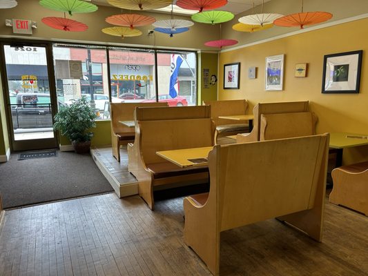 FOODEEZ - Updated November 2025 - 57 Photos - 1024 Central Ave ...