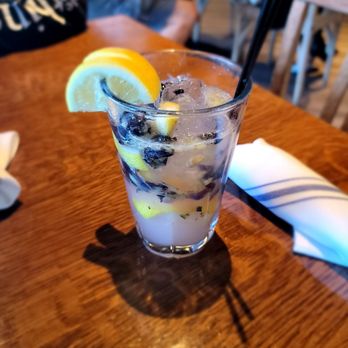 LINE & LURE SEAFOOD KITCHEN & TAP - Updated May 2025 - 488 Photos & 263 ...