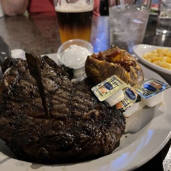 PADDY’S IRISH PUB - Updated May 2025 - 136 Photos & 164 Reviews - 210 W Liberty St, Charles Town ...