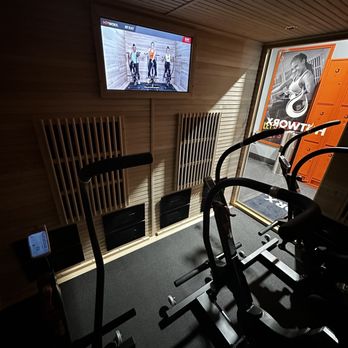 HOTWORX - Updated August 2025 - 66 Photos & 11 Reviews - 6405 S ...