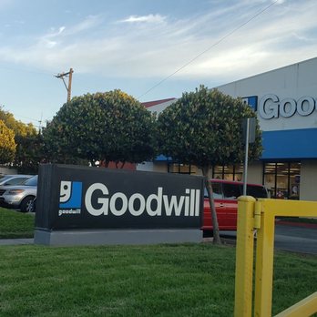 GOODWILL SOUTHERN CALIFORNIA RETAIL STORE & DONATION CENTER - Updated ...