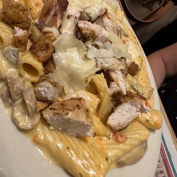 VILLA NOVA RISTORANTE - 385 Photos & 372 Reviews - 5545 N High St ...