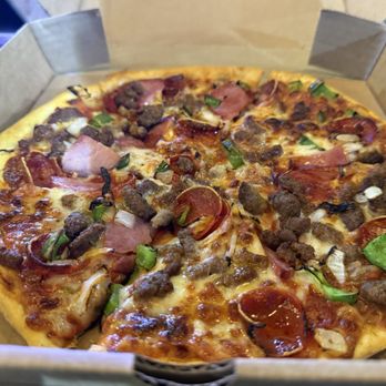 MIDTOWN PIZZARIA AND PUB - Updated January 2026 - 21 Photos - 222 N ...