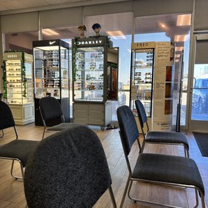 UNIVERSITY VISION CENTRE - WESTSIDE - Updated August 2025 - 27 Photos ...